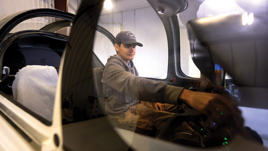 Taking Off – UCA Aviation Academy - UCA Magazine